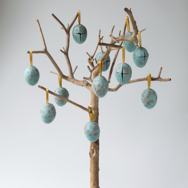 Robin Egg Tree Decorations. Natural Merino Wool Felt Egg - Etsy