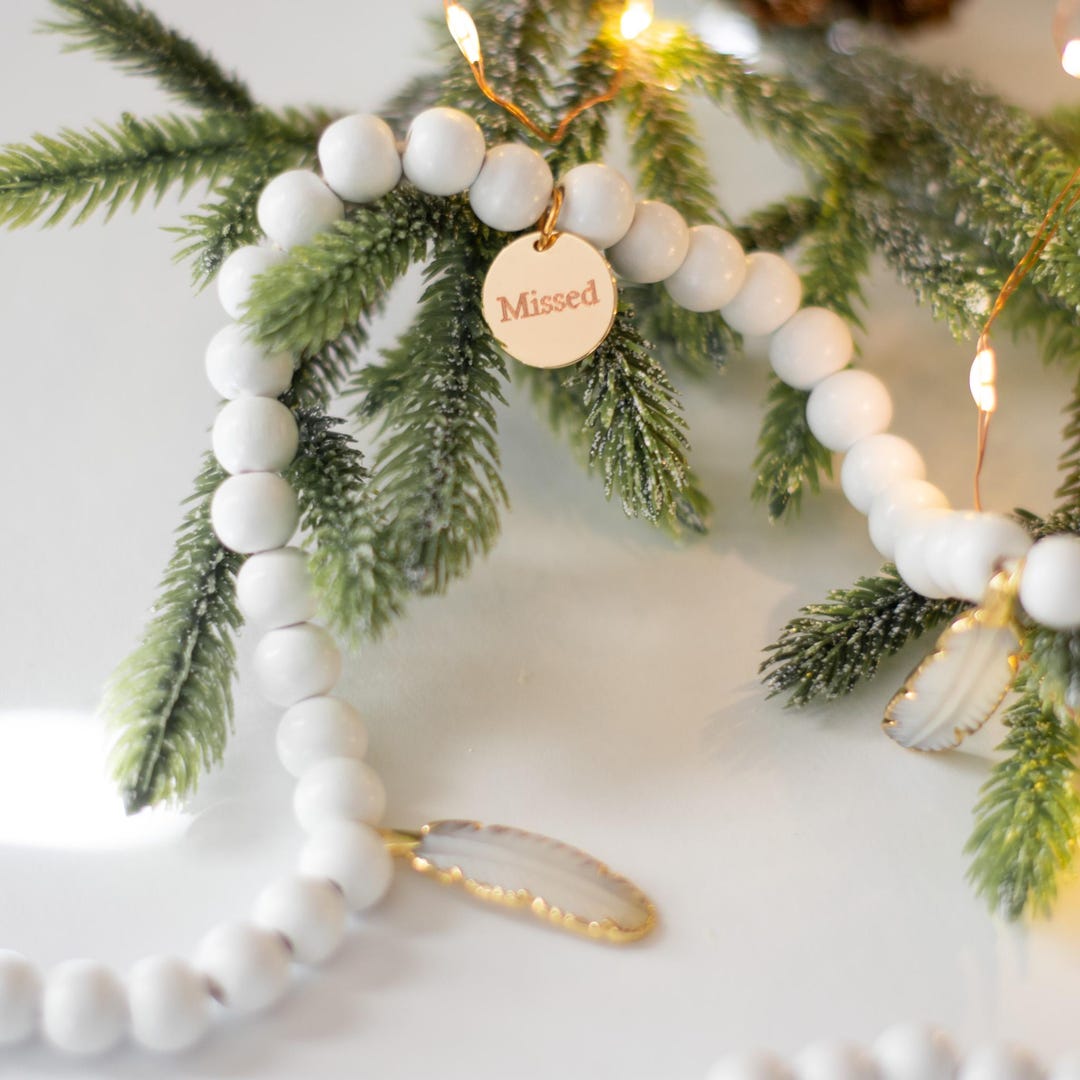 In Memory Feather Garland | Sympathy Gift | Memorial Gift | in Loving ...