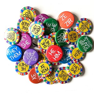 Bulk Pronoun Badges, Pronouns for Clubs, Small Pronoun Buttons - Etsy
