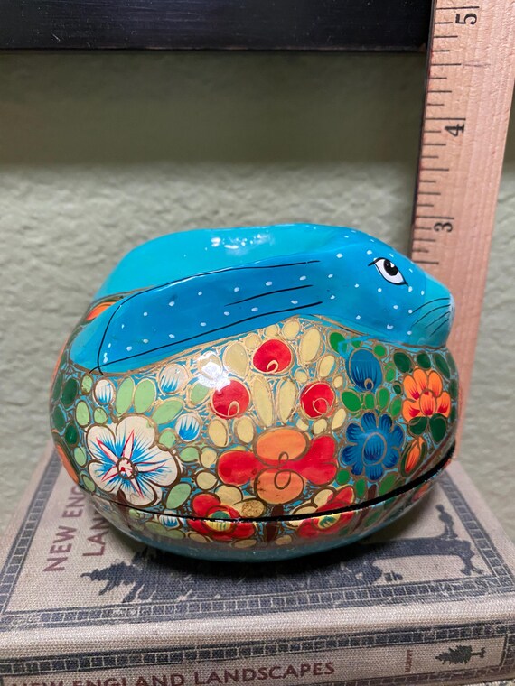 Paper Mache Bunny Box/Rabbit Trinket Box/Easter Rabbit - Gem