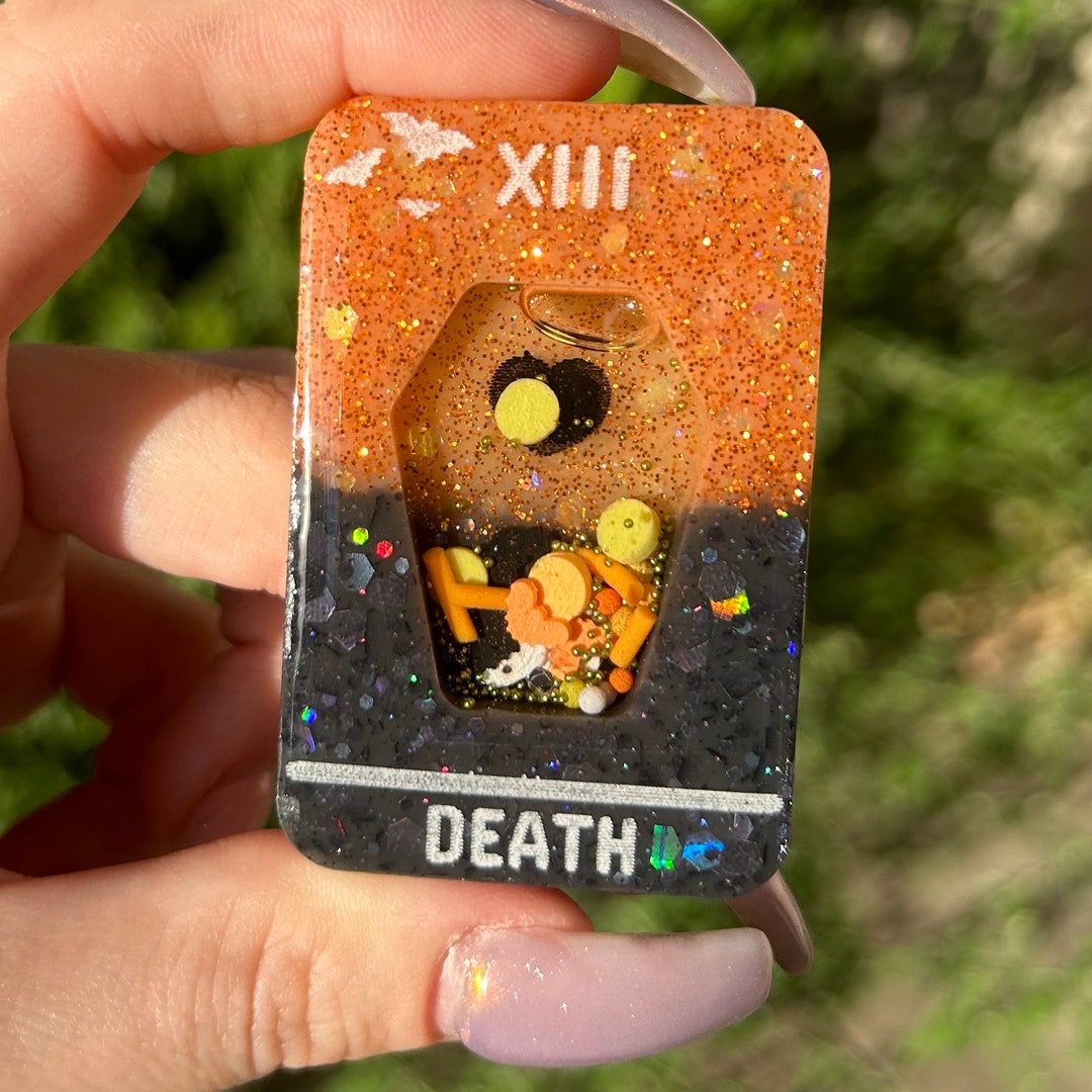 Death Tarot Card Resin Shaker Shaker Charm Spooky Halloween Shaker ...