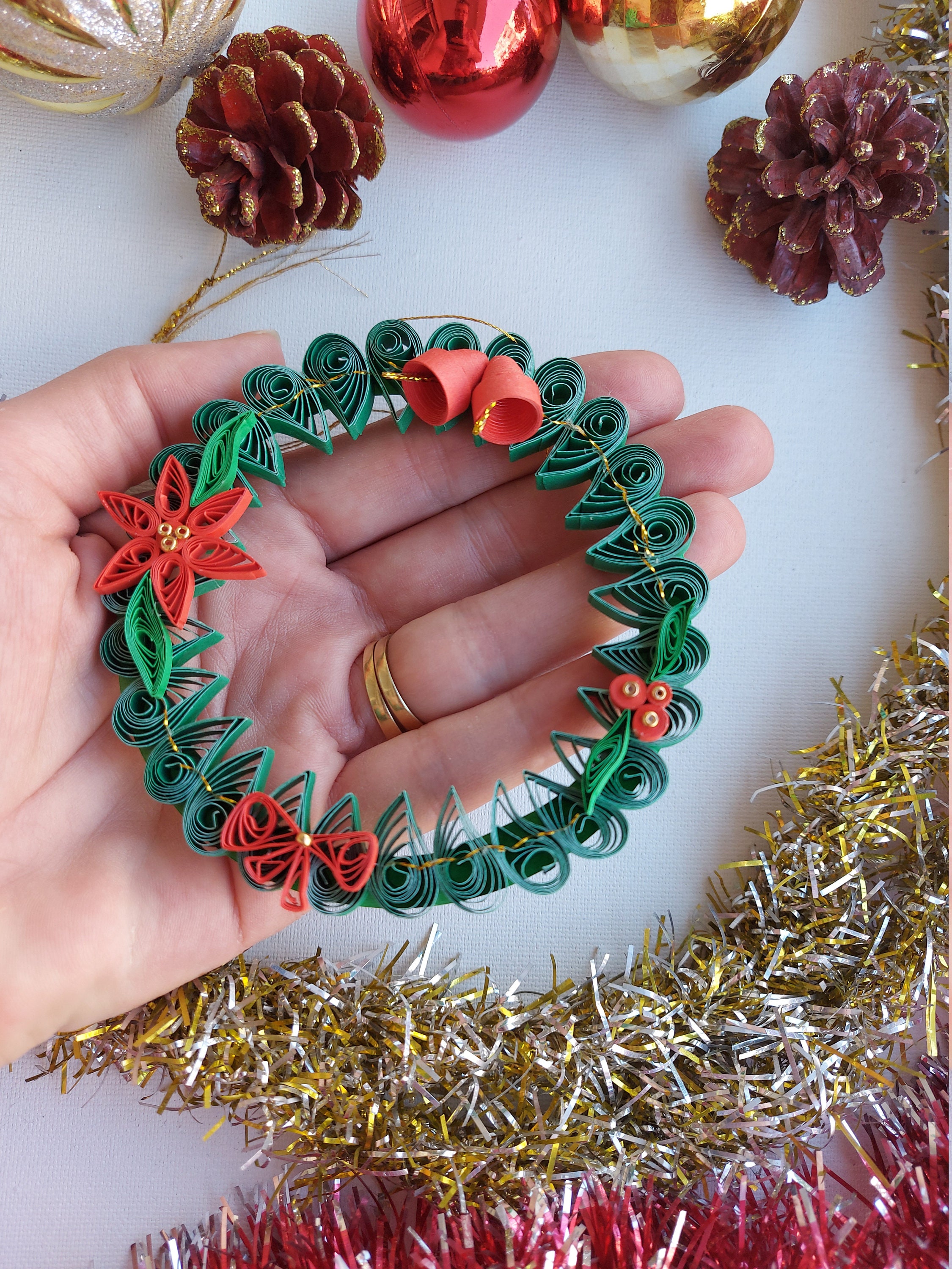 Quilling Wreath, Christmas Tree Ornament, Window Decoration, Christmas ...