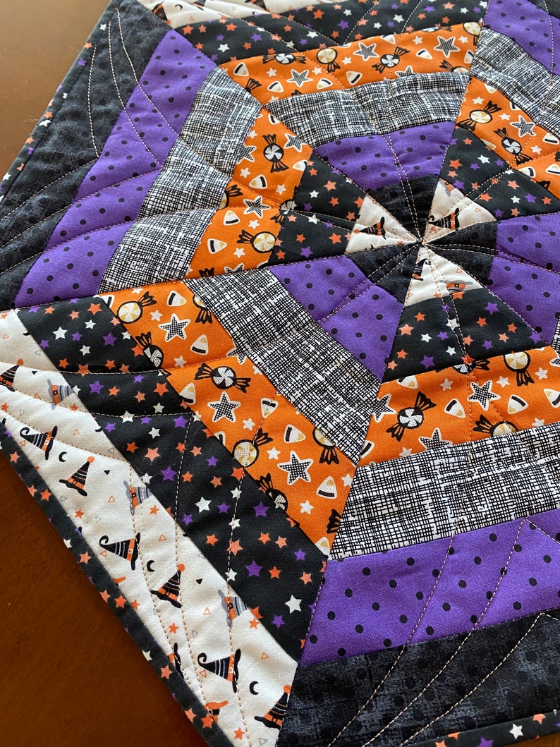 Quilted Halloween Table Topper, Halloween Decor, Fall Table Topper ...