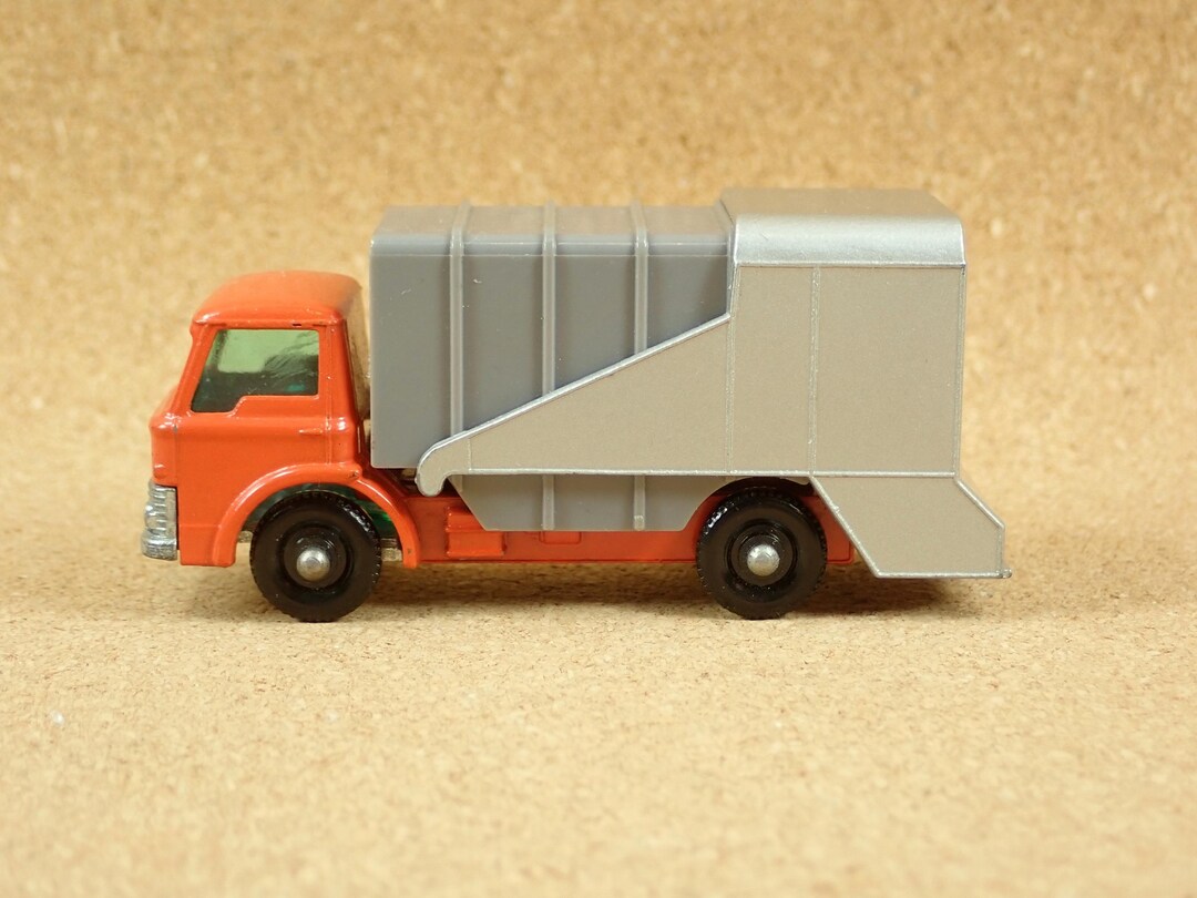Matchbox Series by Lesney No. 7 (7C1) Ford Refuse Truck - 1960s Orange ...