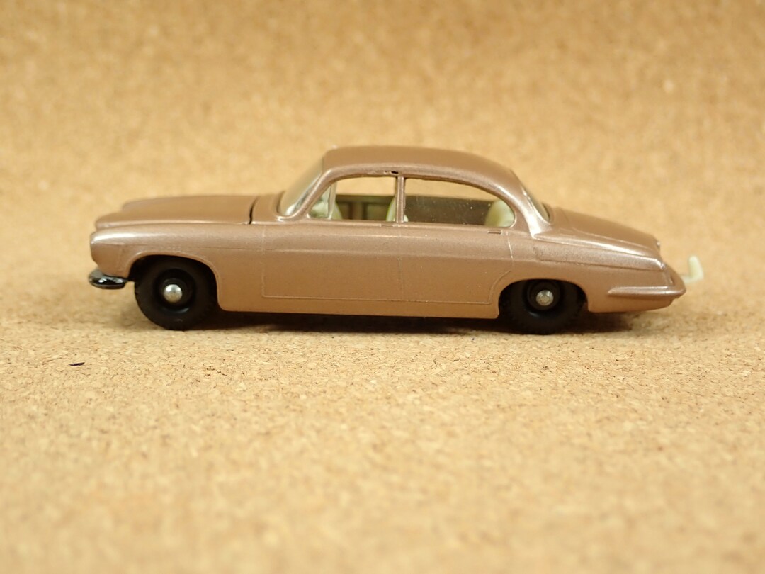 Matchbox No. 28 28C3 MK 10 Jaguar 1960s Light Brown Matchbox Lesney ...