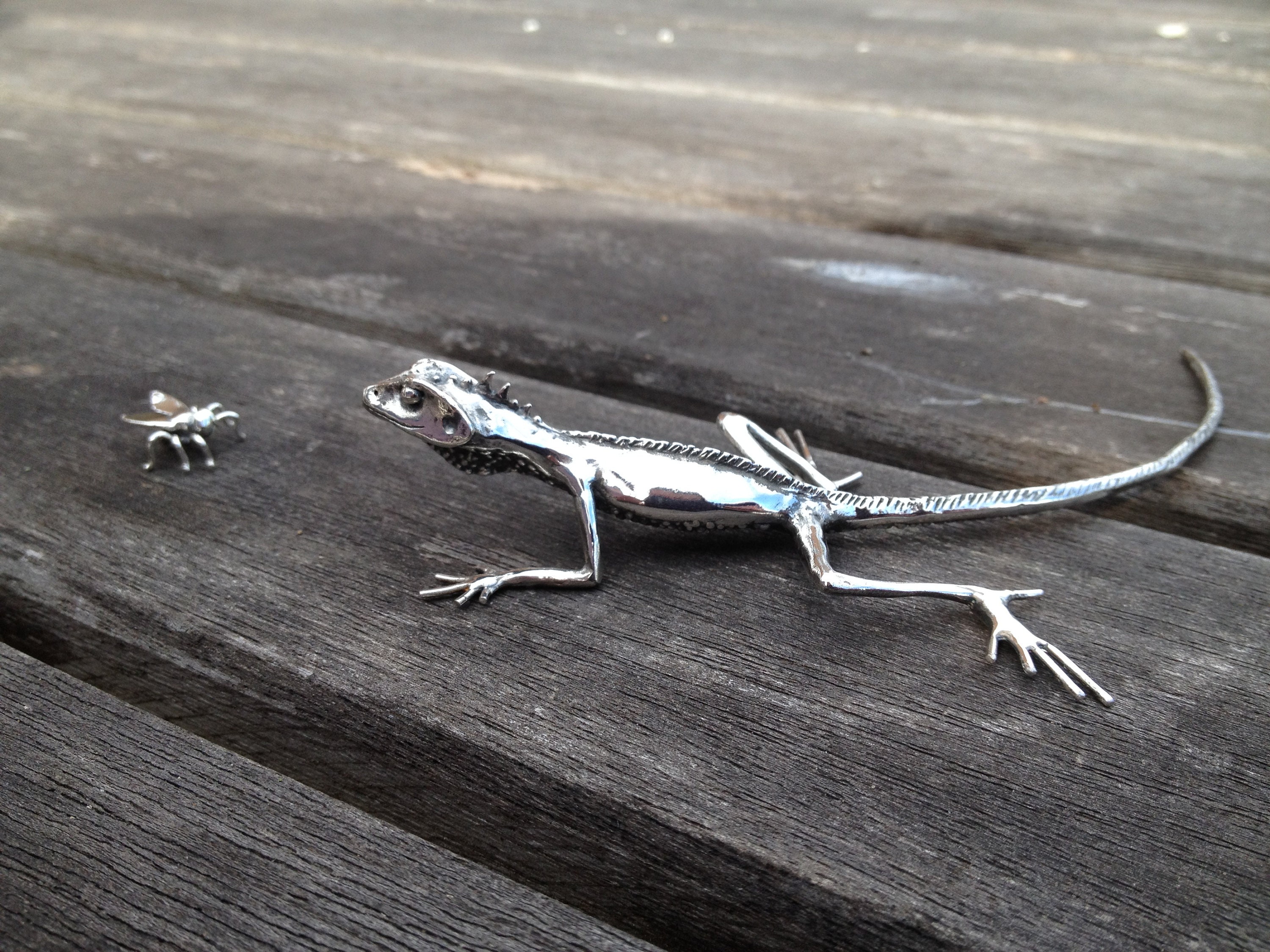 Lizard Ornament Green Crested Lizard Figurine With House Fly | Etsy