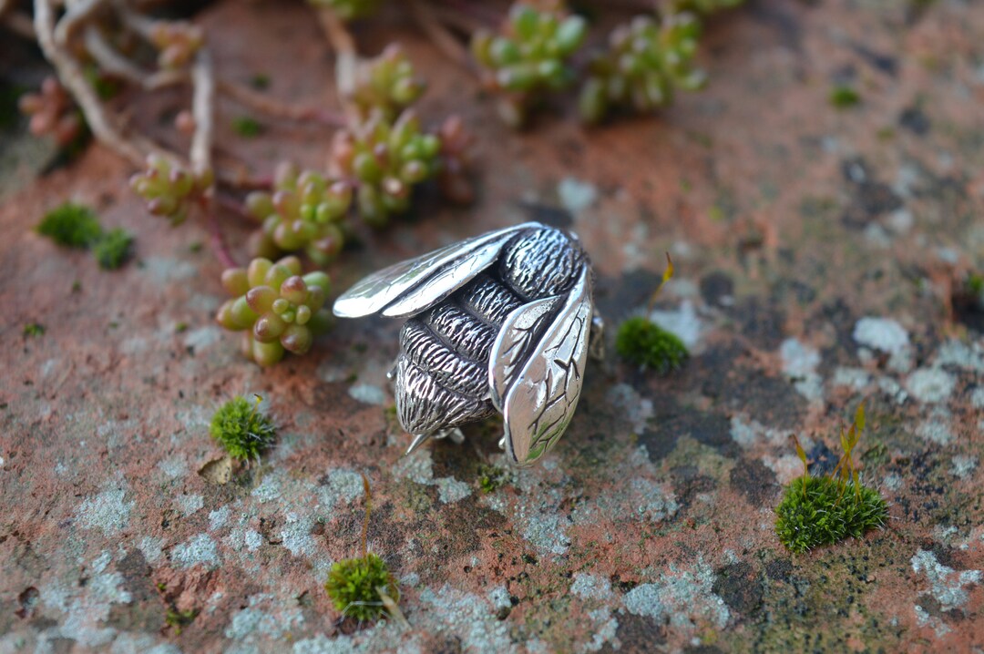 Bumble Bee Brooch - Queen Buff-tailed Bee - Sterling Silver Bee Brooch ...