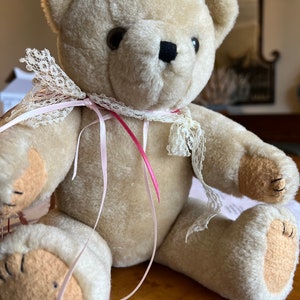 Vintage Jointed Wool Teddy Bear With Lace and Pink Silk Ribbons - Etsy