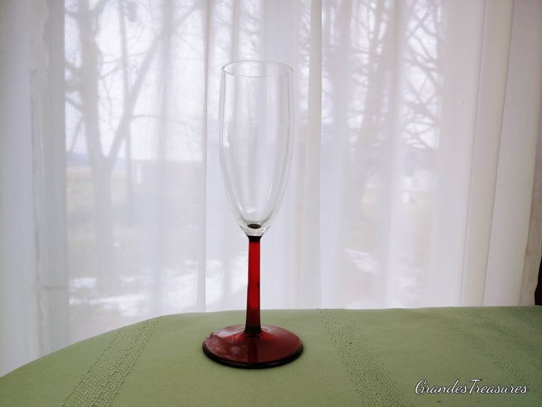 Red Stem Champagne Flute 7 1/2 Inch Tall Red Stem Smooth Cherry Cristal ...