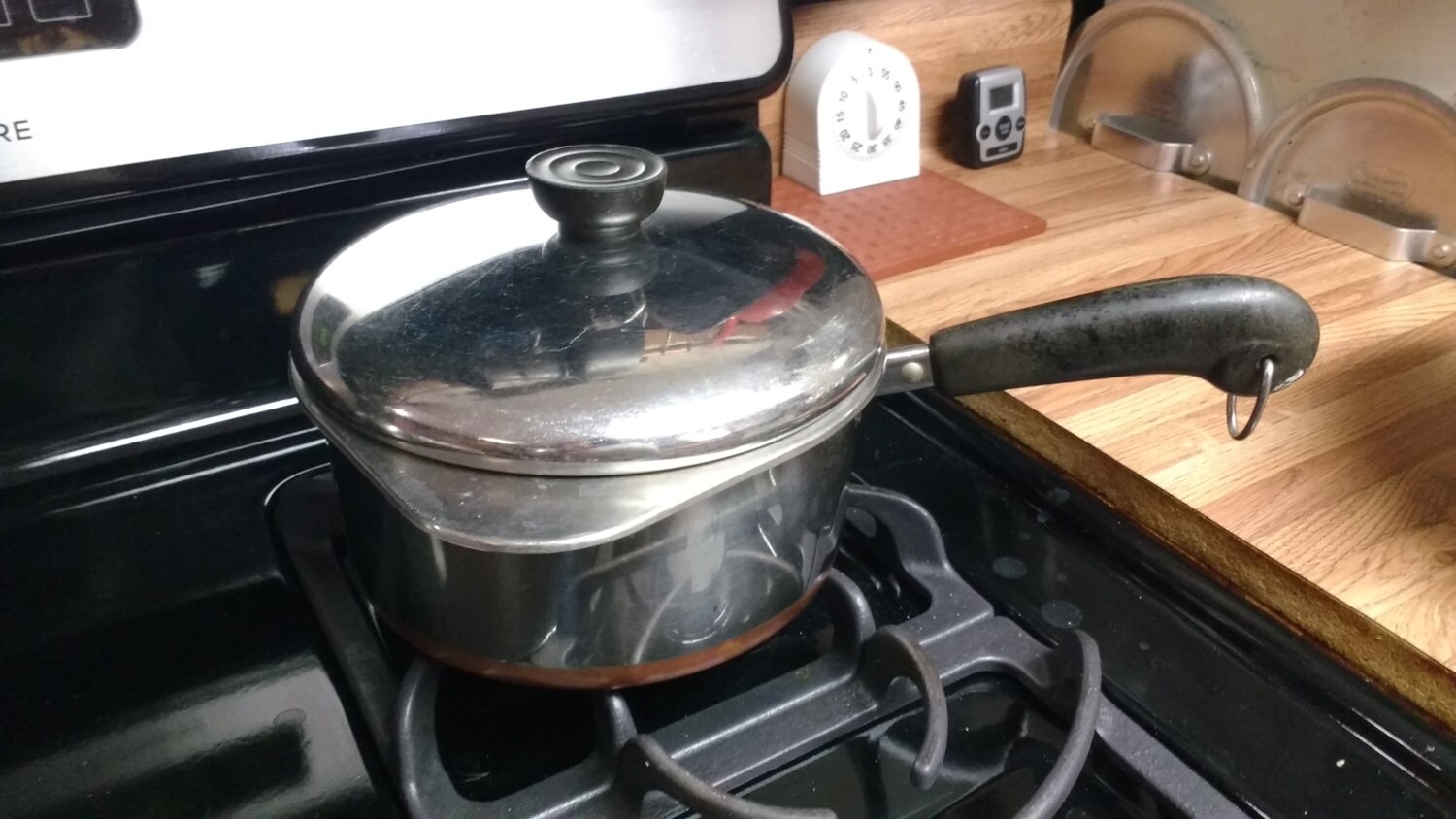 RevereWare 2 Quart Pan And Lid With 3 Inch Shallow Double Boiler 1801 revereware-2-quart-pan-and-lid-with-3-inch-shallow-double-boiler-1801