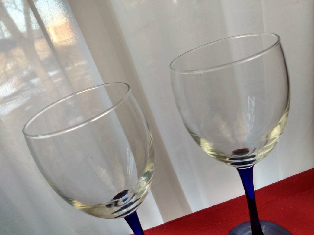 Luminarc Cobalt Stem Water Glasses Set Of 2 Blue Retro 80s Stemware Arcoroc French Blue Stemmed