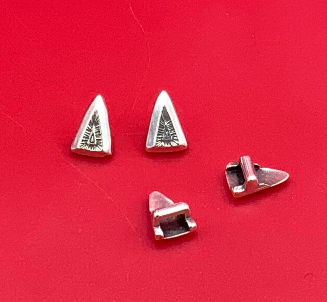 Fs0654>> MADE IN EUROPE 4 Zamak Triangular Sliders, 5mm Flat Cord ...
