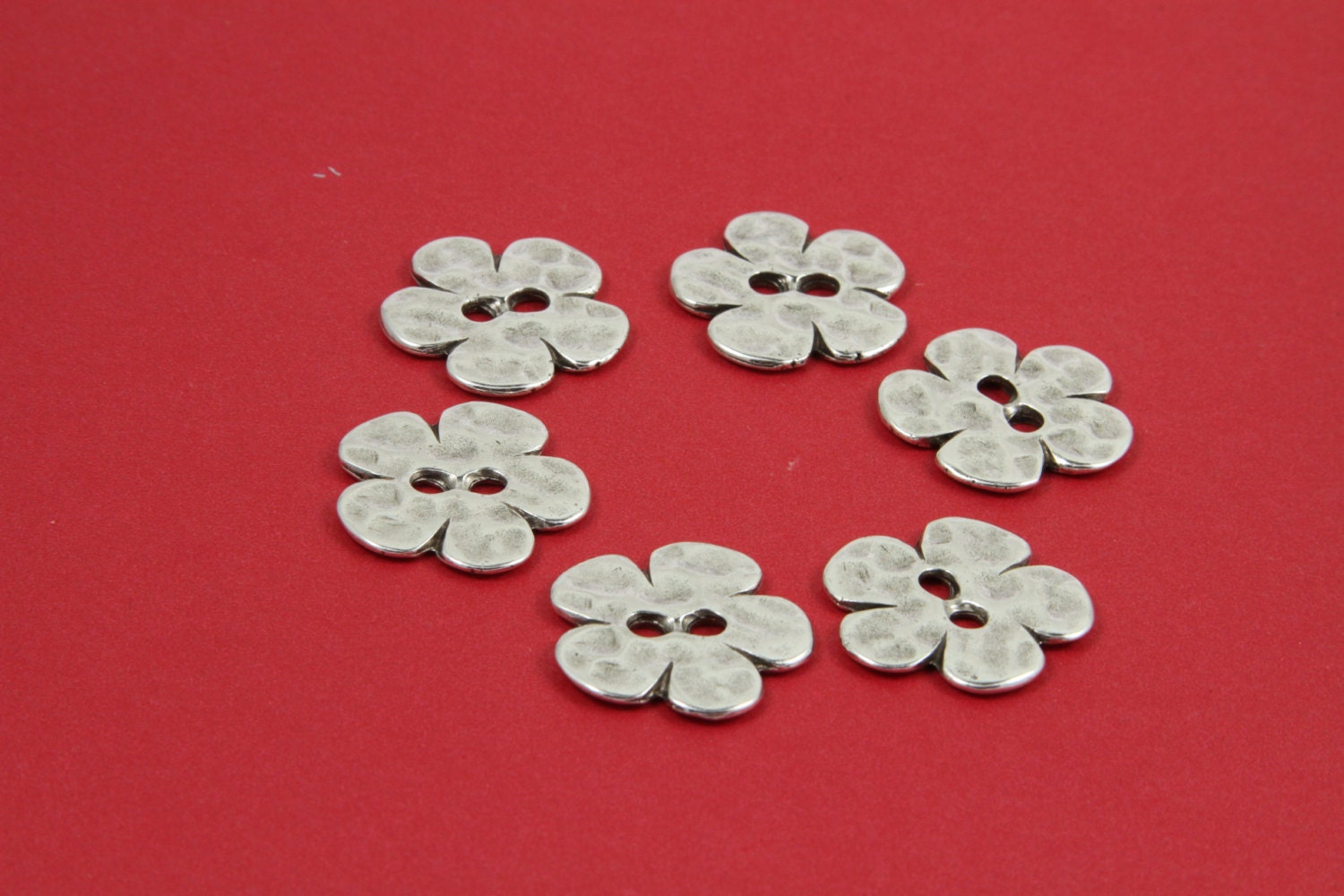 0/1 MADE in EUROPE 2 zamak flower sliders silver hammered | Etsy