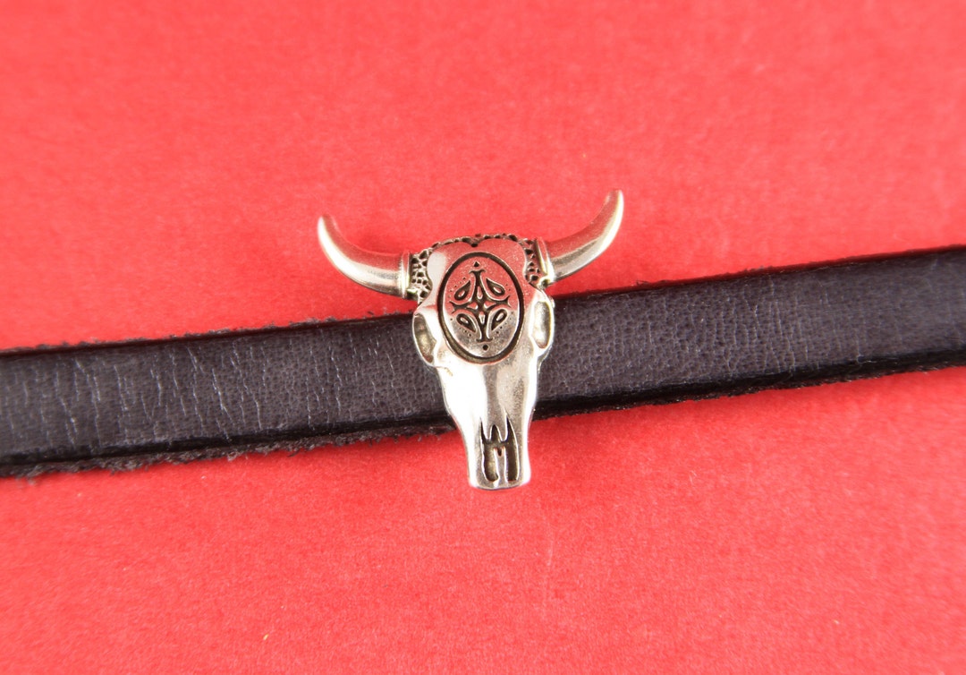 Fs0158>>made in EUROPE 2 Zamak Bull Skull Sliders for 10mm Flat Leather ...