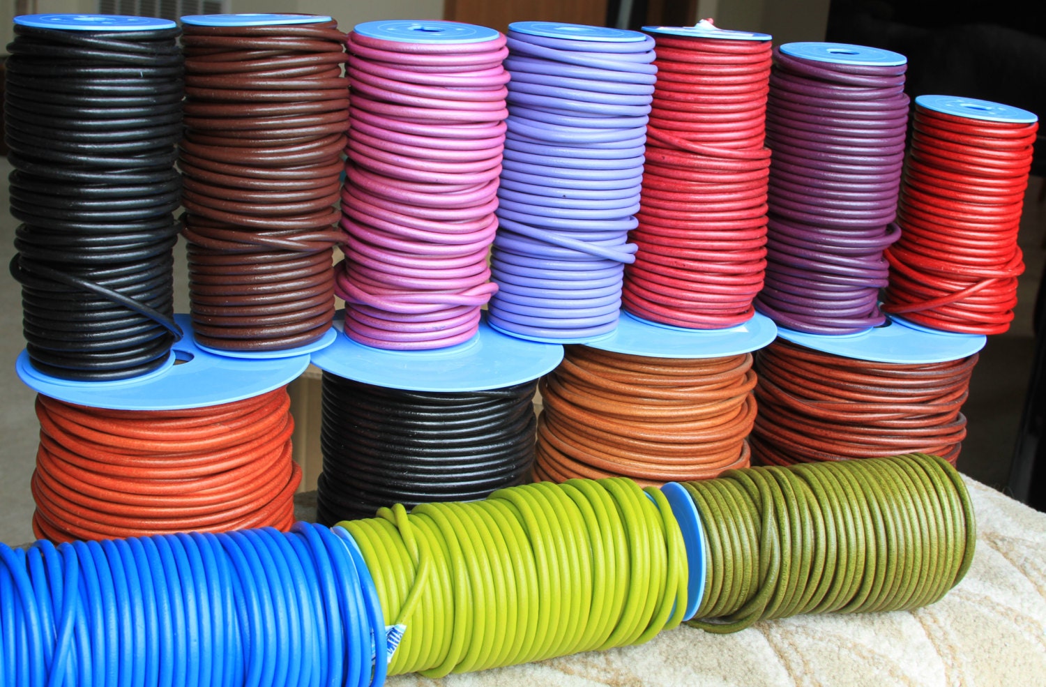 MADE IN SPAIN 2 Feet (24"/61cm) Red Round Leather Cord, 5mm Round ...