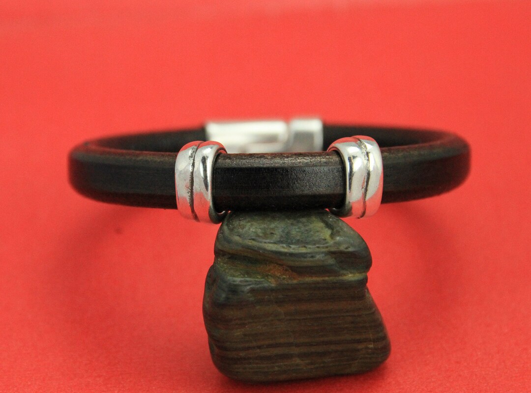 Ls0056>> MADE IN EUROPE 2 Zamak Ring Sliders, Licorice Ring Slider ...