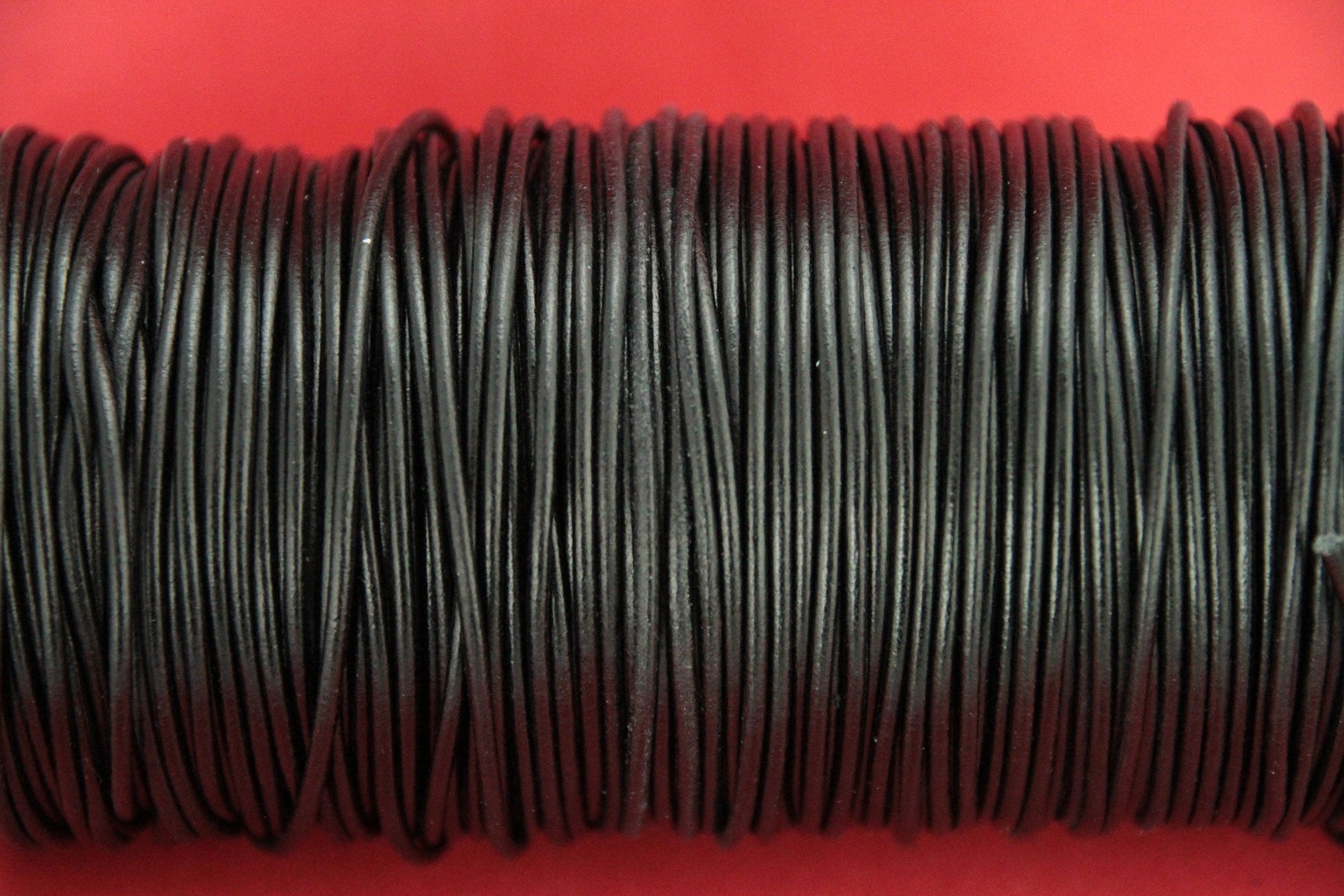 MADE IN SPAIN 2 Yards of 2.5mm Leather Cord 2.5mm Black | Etsy