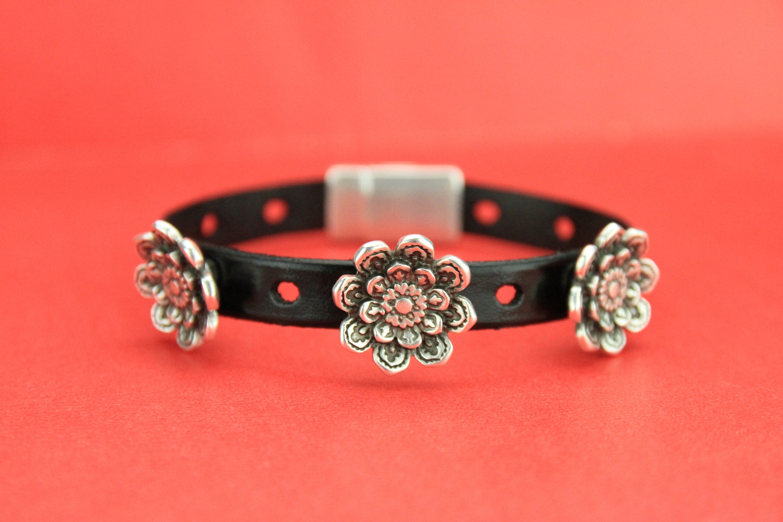 12/5 MADE in EUROPE Leather Cord Flower Screw Set Lotus Screw | Etsy