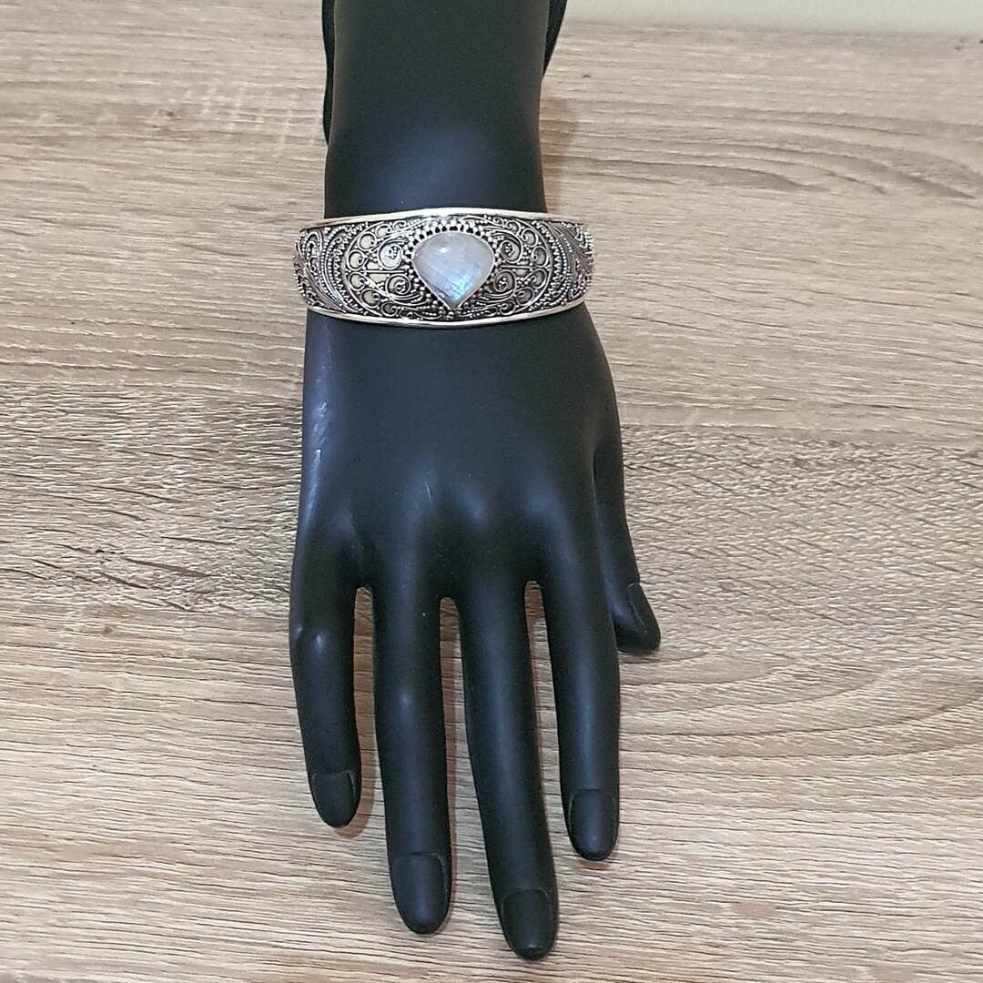 Handcrafted Bali Sterling Silver Cuff Bracelet With Moonstone - Etsy
