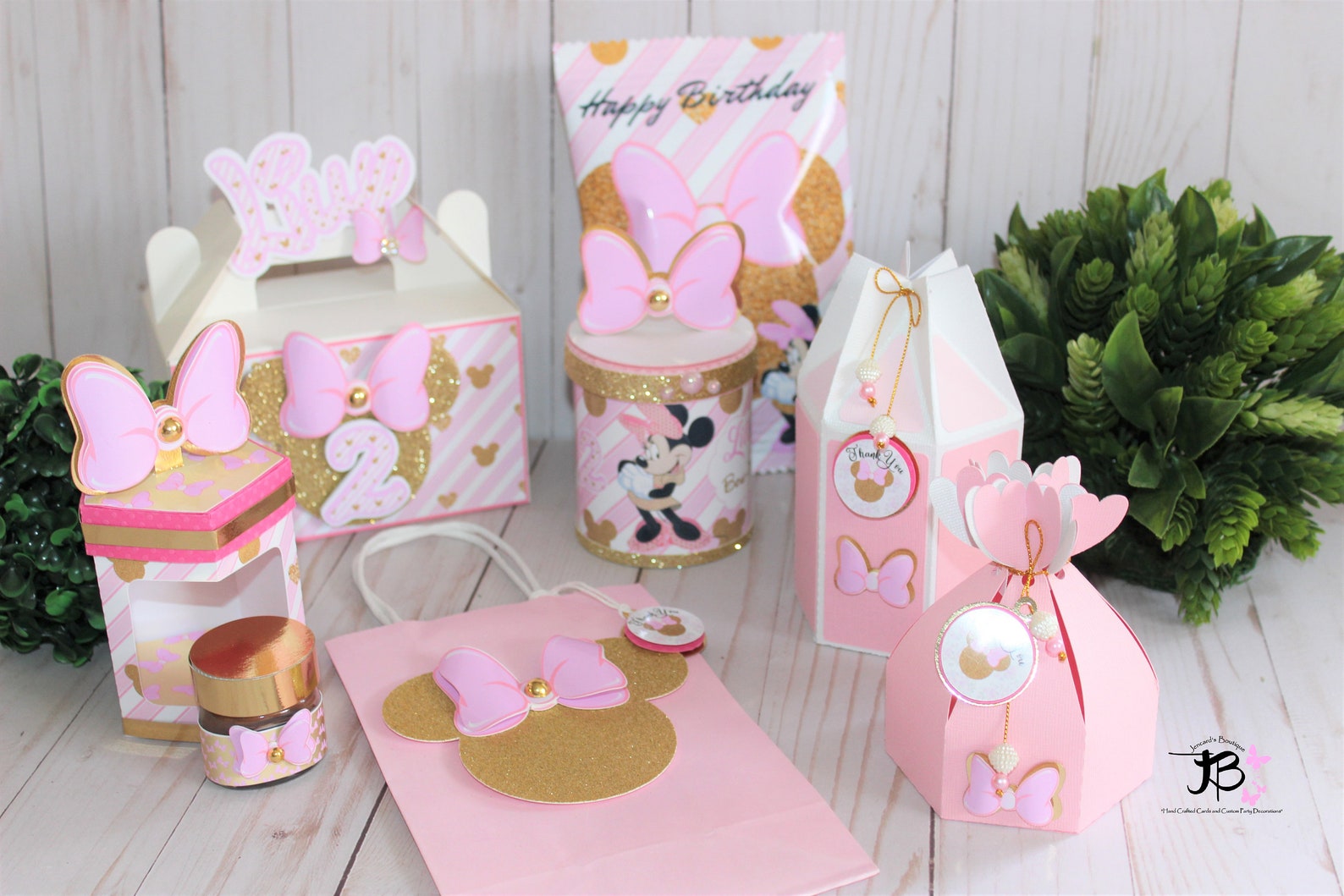 Minnie Favor Boxes, Minnie Gable Boxes, Minnie Treat Bags, Minnie Bow ...