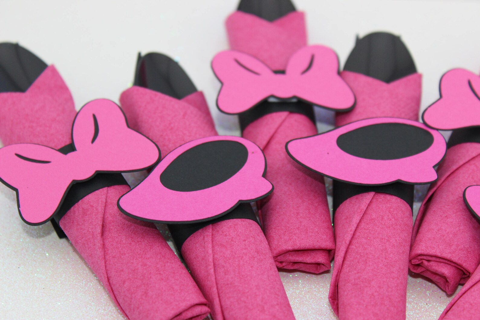 Set of Minnie Mouse Silverware Set, Utensil Set, Napkins, Minnie Mouse ...