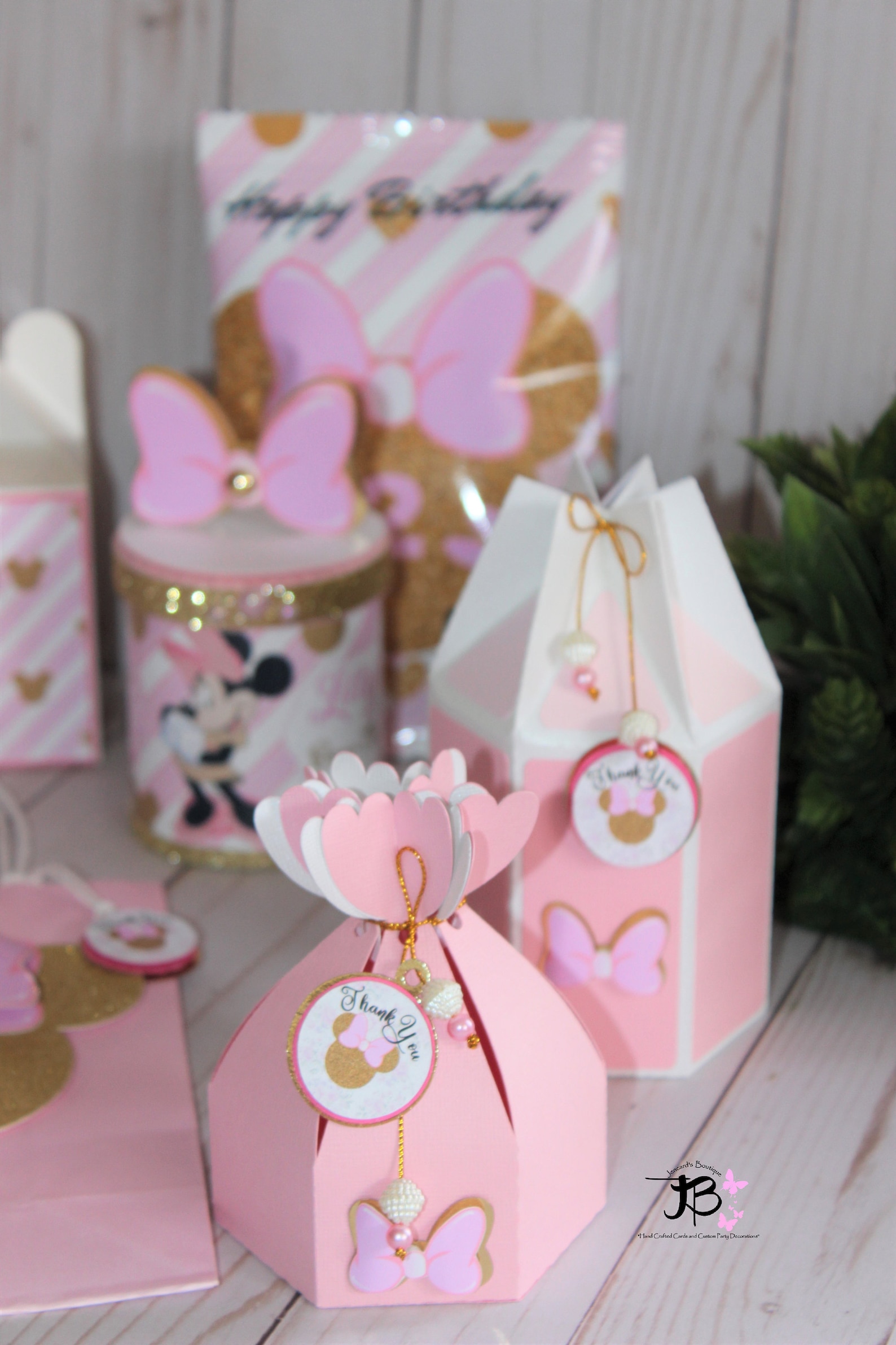 Minnie Favor Boxes, Minnie Gable Boxes, Minnie Treat Bags, Minnie Bow ...