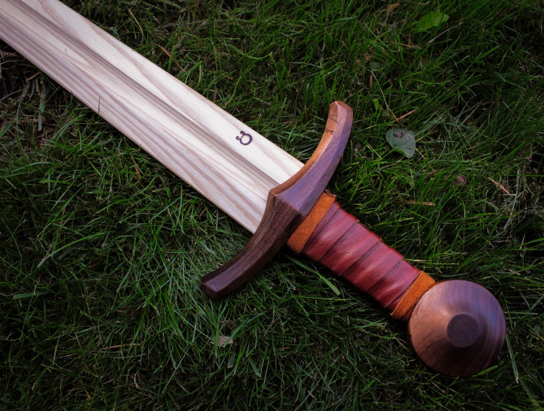 XIV sparring Grade Wooden Arming Sword Wood Practice - Etsy Australia