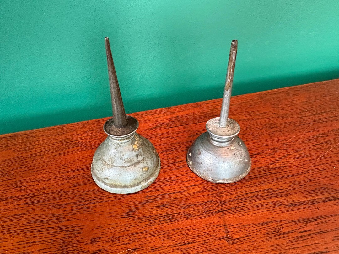2 Vintage Miniature Metal Oil Cans Small Petina Antique Workshop - Etsy