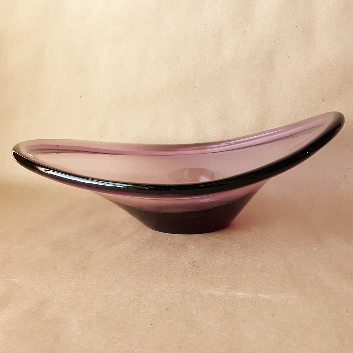 Vintage per Lutkin Holmegaard Selandia Freeform Glass Bowl - Lilac - Etsy
