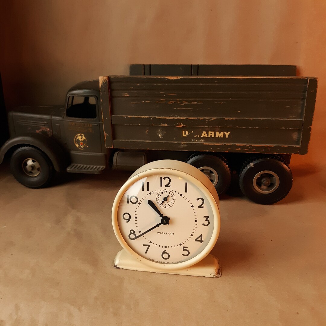 Working Vintage 1944 waralarm Clock WWII Collectible Westclox Patent ...