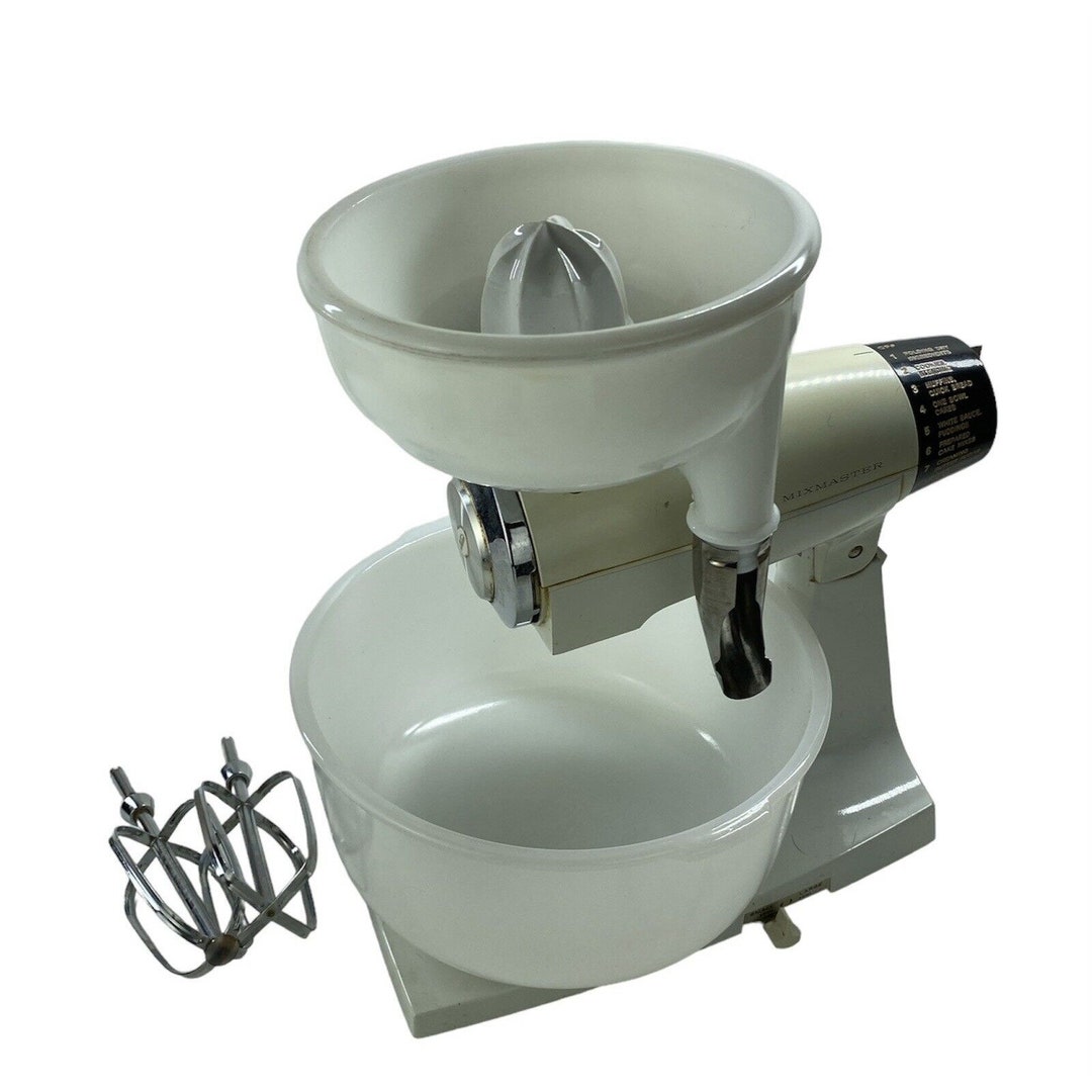 Vintage Sunbeam Mixmaster Stand Mixer With 2 Bowls, Beaters & Juicer ...