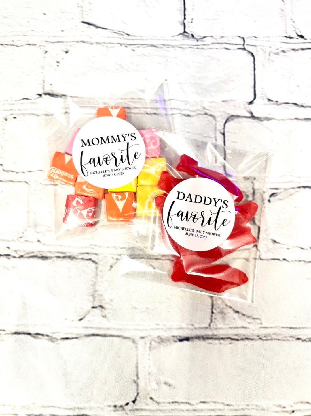 40 Daddys Mommys Baby Shower Stickers and Bags - Etsy