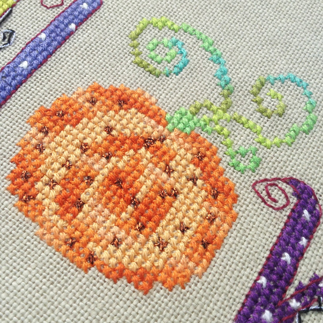 Halloween Cross Stitch PATTERN or KIT - Etsy