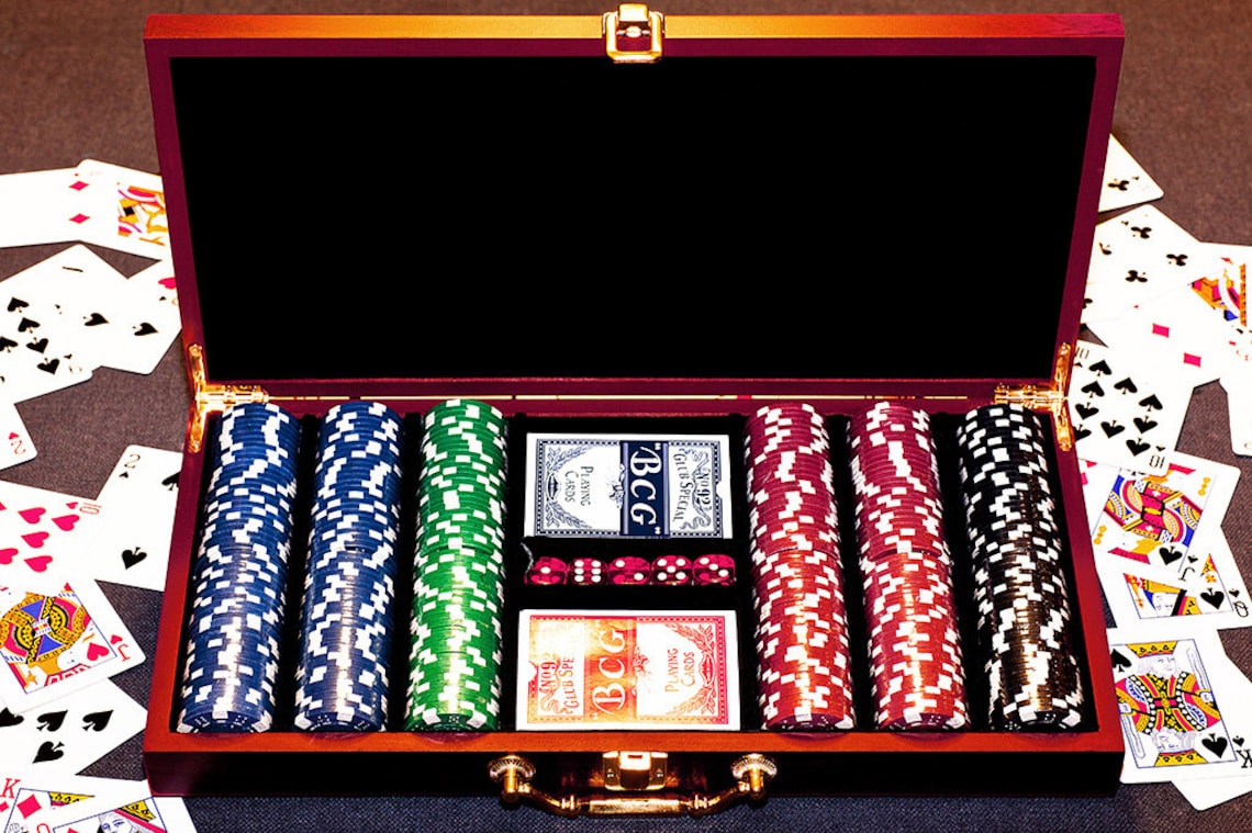 Personalized Poker Gift Set, Customized Poker Game Box, W/ Chips /w ...