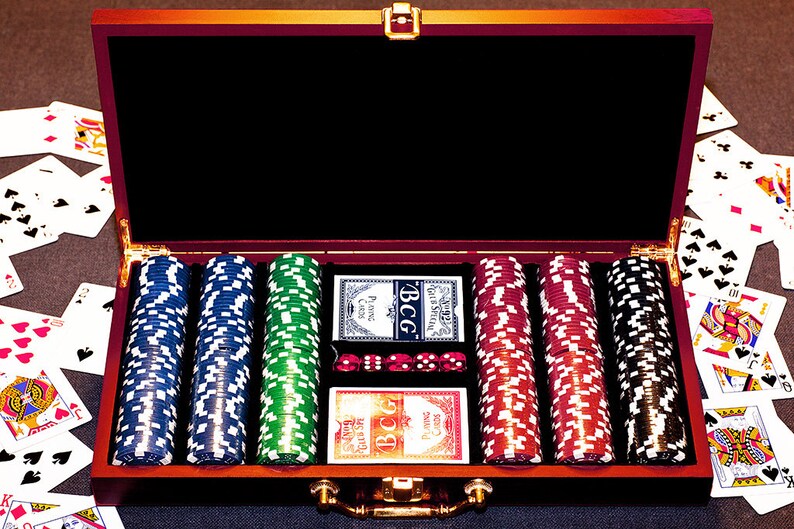 Personalized Poker Gift Set Custom Engraved Poker Game Box - Etsy