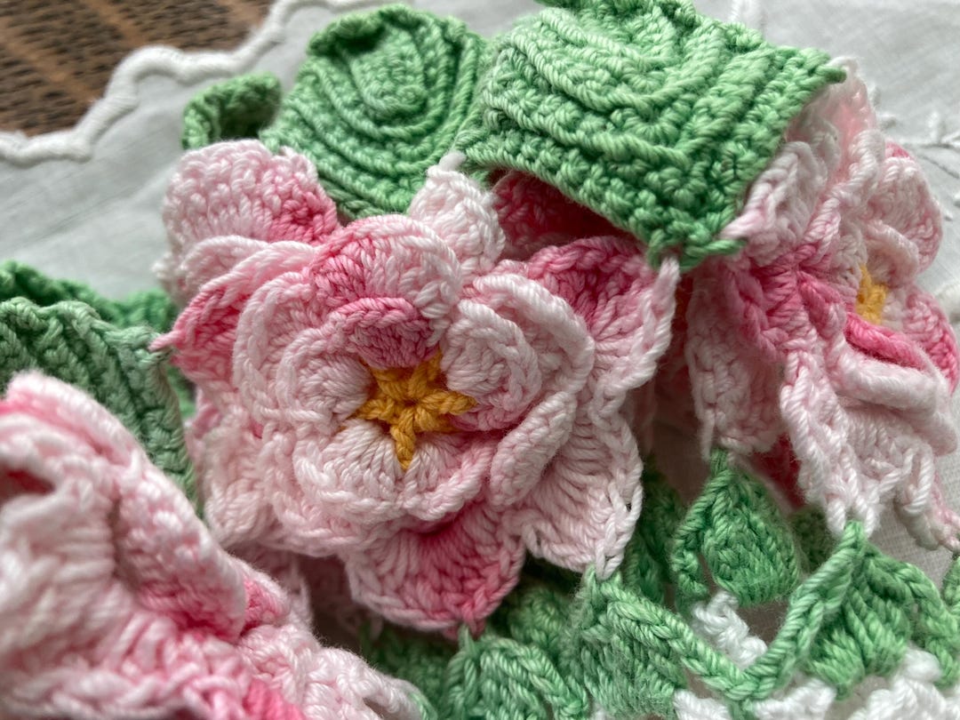 Crocheted Pink Rosettes Hand-made Floral Doily Rose & Leaves Crochet - Etsy