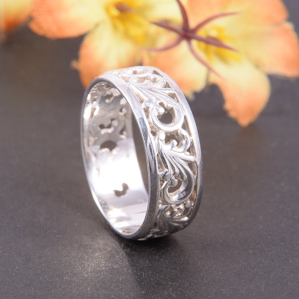 Filigree Wedding Band - Etsy