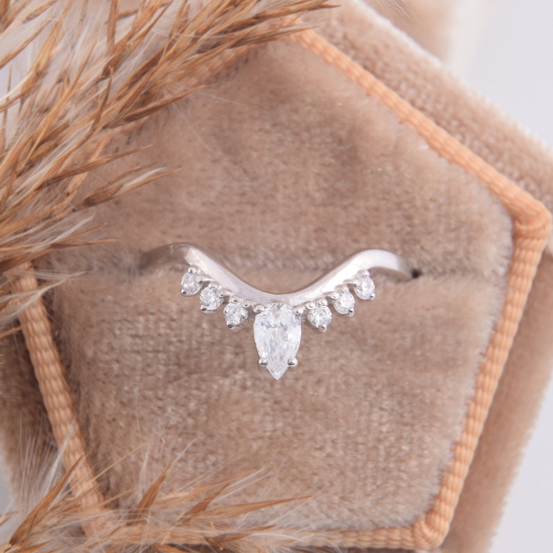 Vintage Style Victorian Curved Crown Wedding Band Unique 925 | Etsy