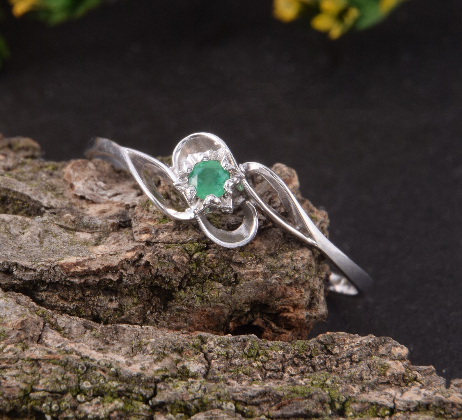 Elegant & Delicate Silver Emerald Promise Ring for Her, Small Womens ...