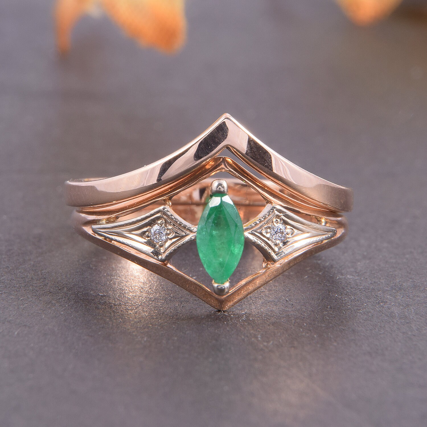 Emerald rings set Wedding rings set Bridal rings set Gold | Etsy