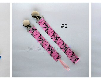 Soother clips / Pacifier clips | Etsy