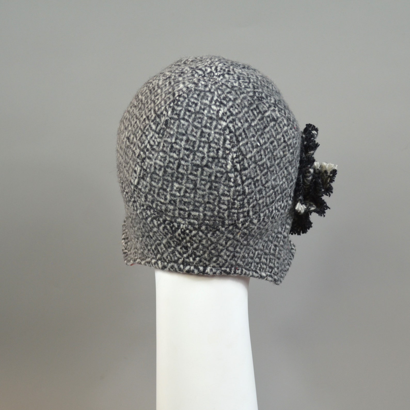 Flapper Earflap Cap in 20ies Style, Wool Cap Retro Look, Warm Winter ...