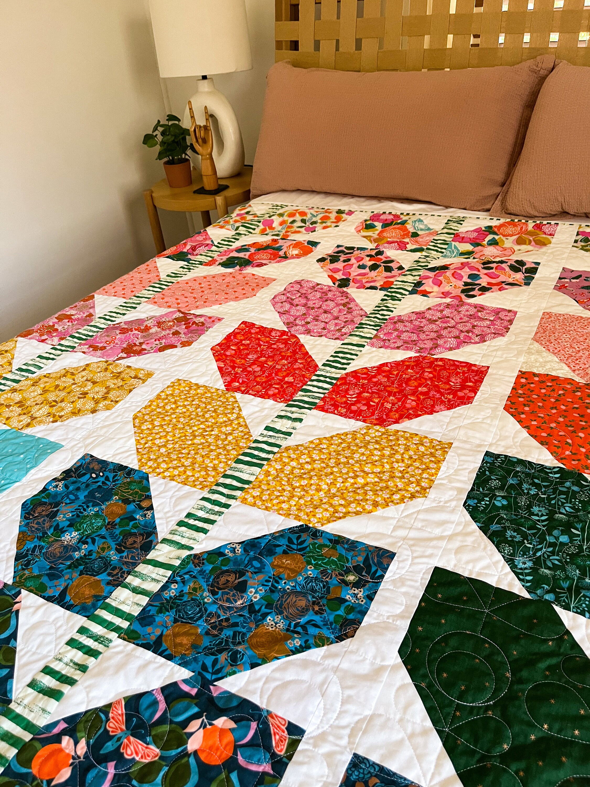 Lollipop Quilt Twin Floral Retro Style Rainbow Flower Quilt Sixties ...