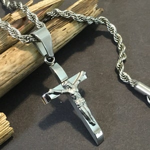 White Gold Jesus on Cross Pendant: Tarnish-free Stainless Steel Chain ...