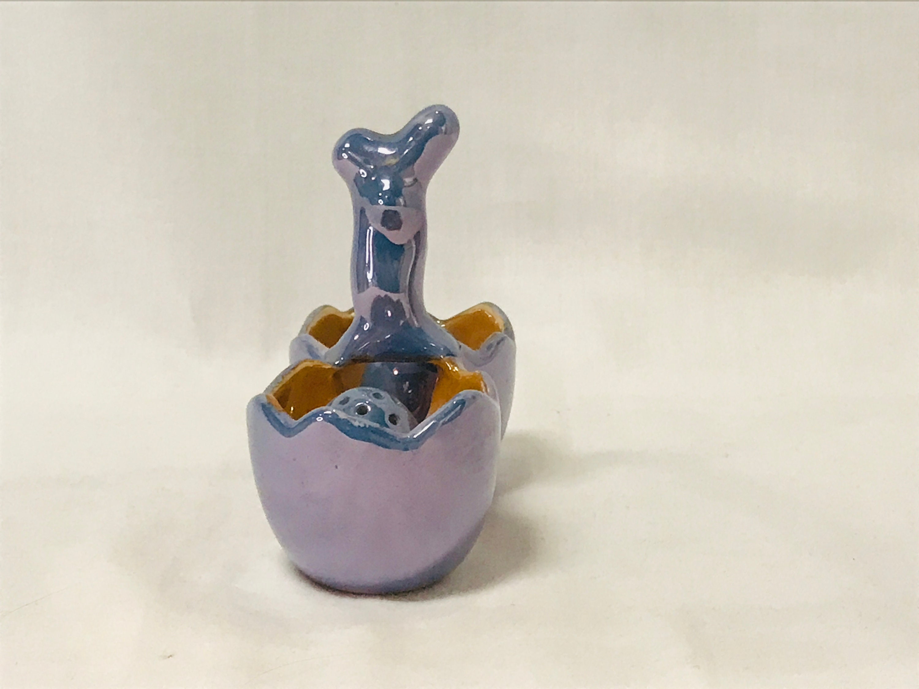 Vintage Lusterware Salt & Pepper Egg Shakers in Blue Chick Shell ...