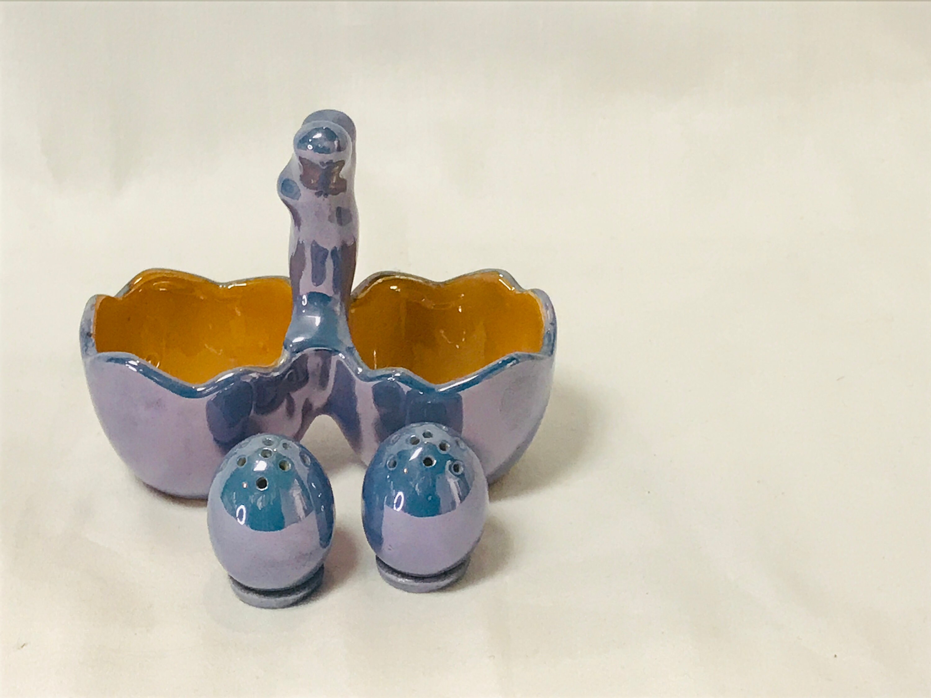 Vintage Lusterware Salt & Pepper Egg Shakers in Blue Chick Shell ...