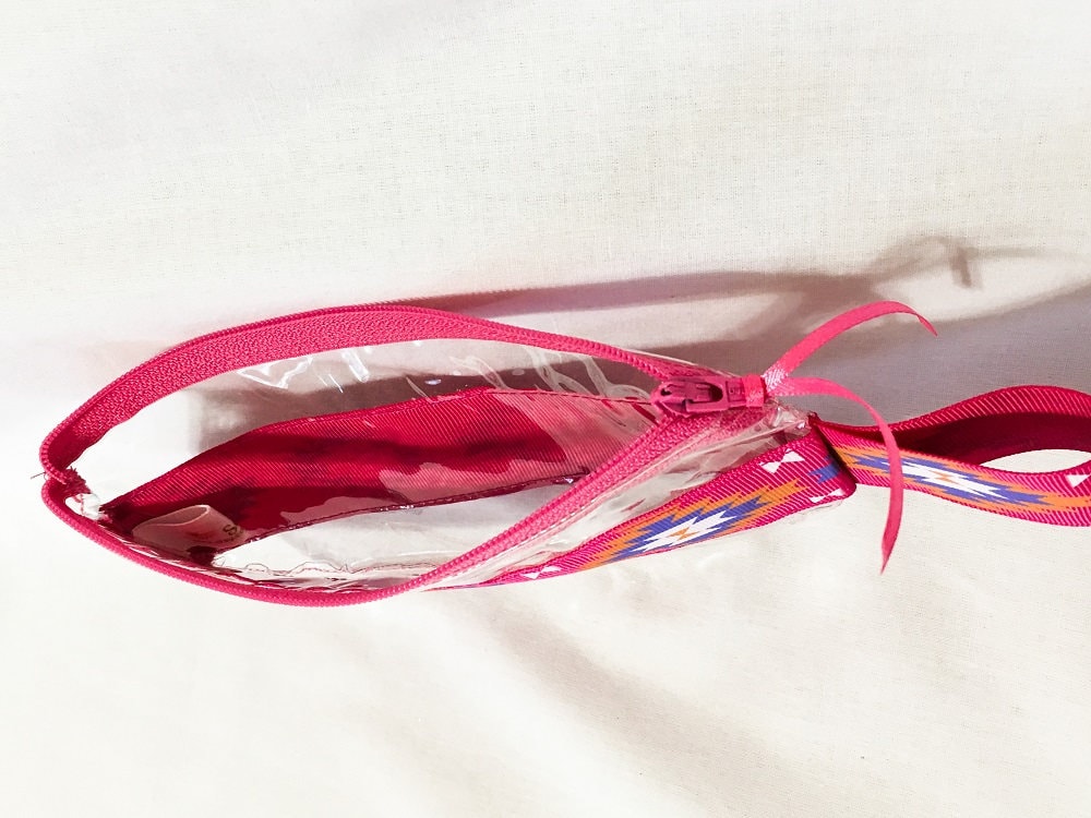 Medium Pink Diamond Design Ribbon, Clear Vinyl Zipper Pouch, Cosmetic ...