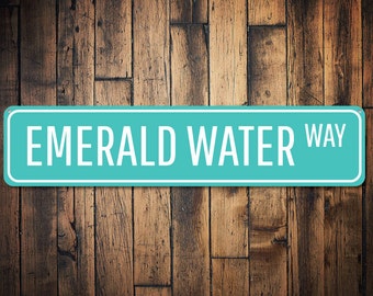 Emerald Custom Signs - Etsy