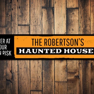 Haunted House Arrow Sign, Personalized Family Name Halloween Sign ...