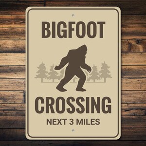 Bigfoot Crossing Sign, Bigfoot Cross Sign, Bigfoot Gift, Bigfoot Gift ...